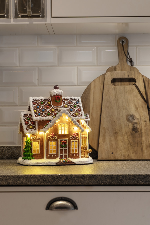 B/O Juldekoration, Pepparkakshus, 11 Led. 3Xaa&Usb - KONSTSMIDE - EKO:-
