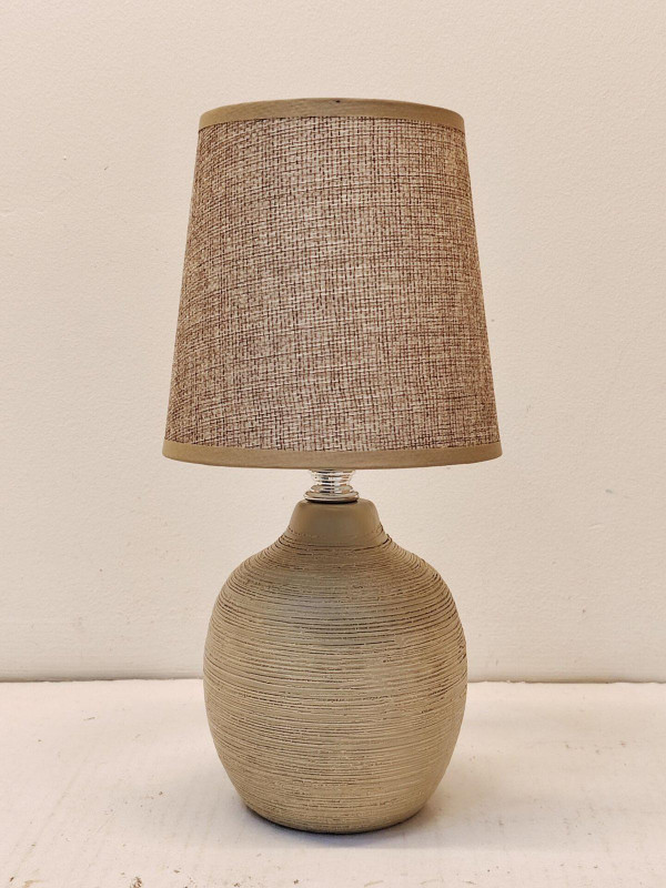 Nexttrend Bordslampa Helena Beige - EKO:-