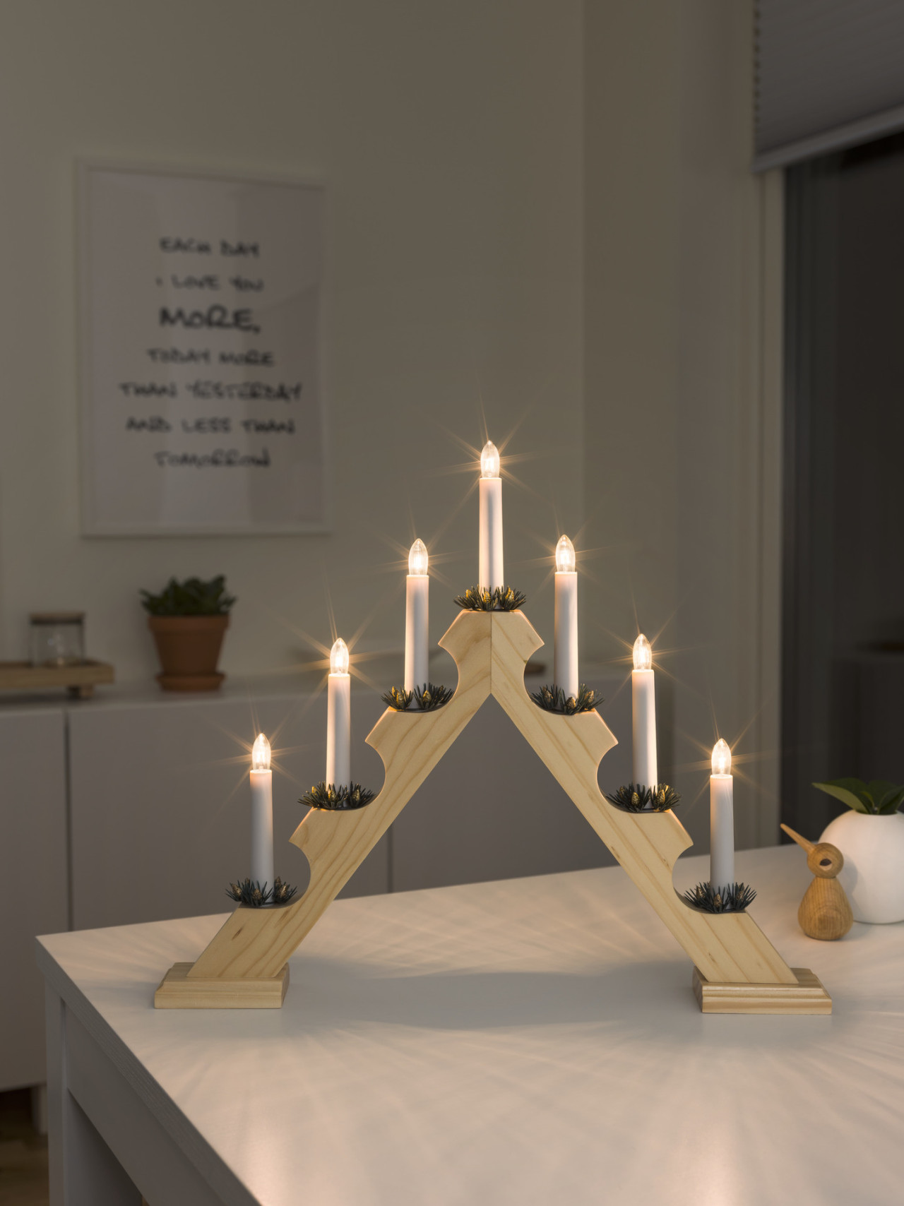 Konstsmide Elljusstake 7 Ljus Trä Natur 230V - EKO:-